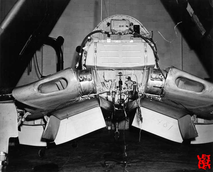 F2G-1 Super Corsair factory Goodyear - Gmodel Art