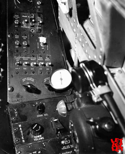 F2G-1 Super Corsair factory Goodyear - Gmodel Art