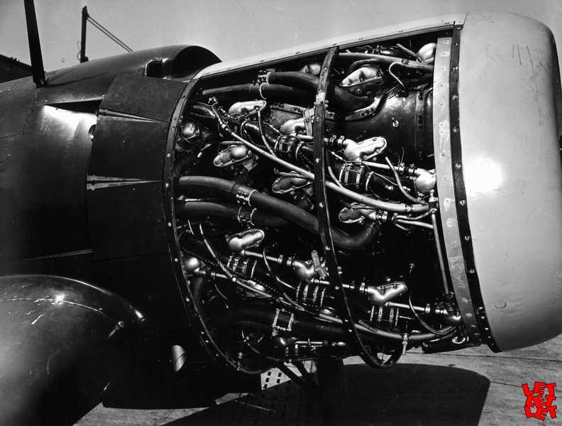 F2G-1 Super Corsair factory Goodyear - Gmodel Art