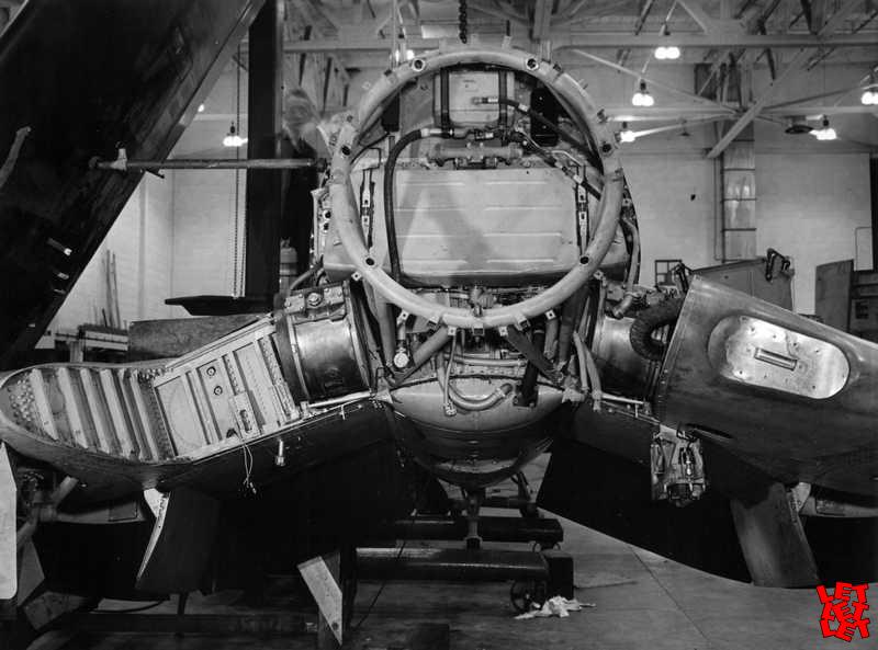 F2G-1 Super Corsair factory Goodyear - Gmodel Art